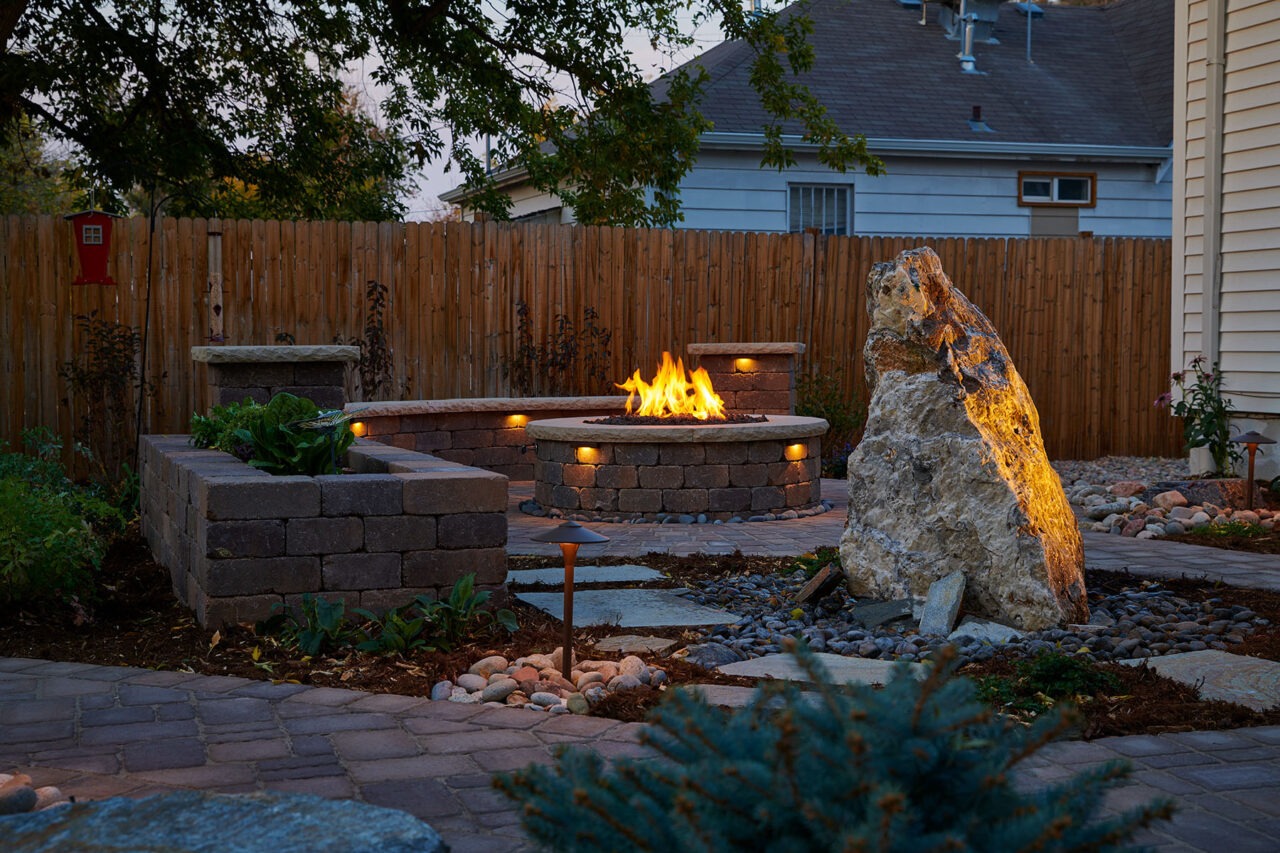 Outdoor Lighting and Fire Pit Setups for Backyard Movie Nights in ...